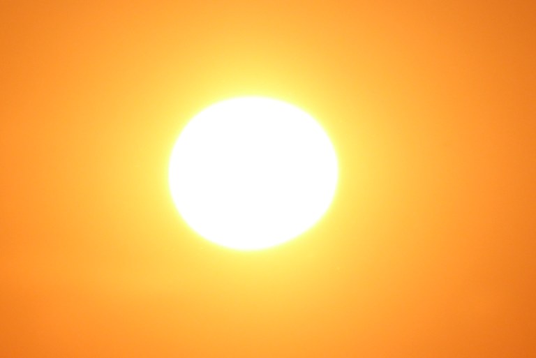 La lampadina non è stata creata innovando la candela. — SoloTablet